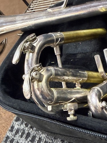 Silver Bach TR-300S TR-300 Silver trumpet W/ Soft Case And Mouthpiece ...