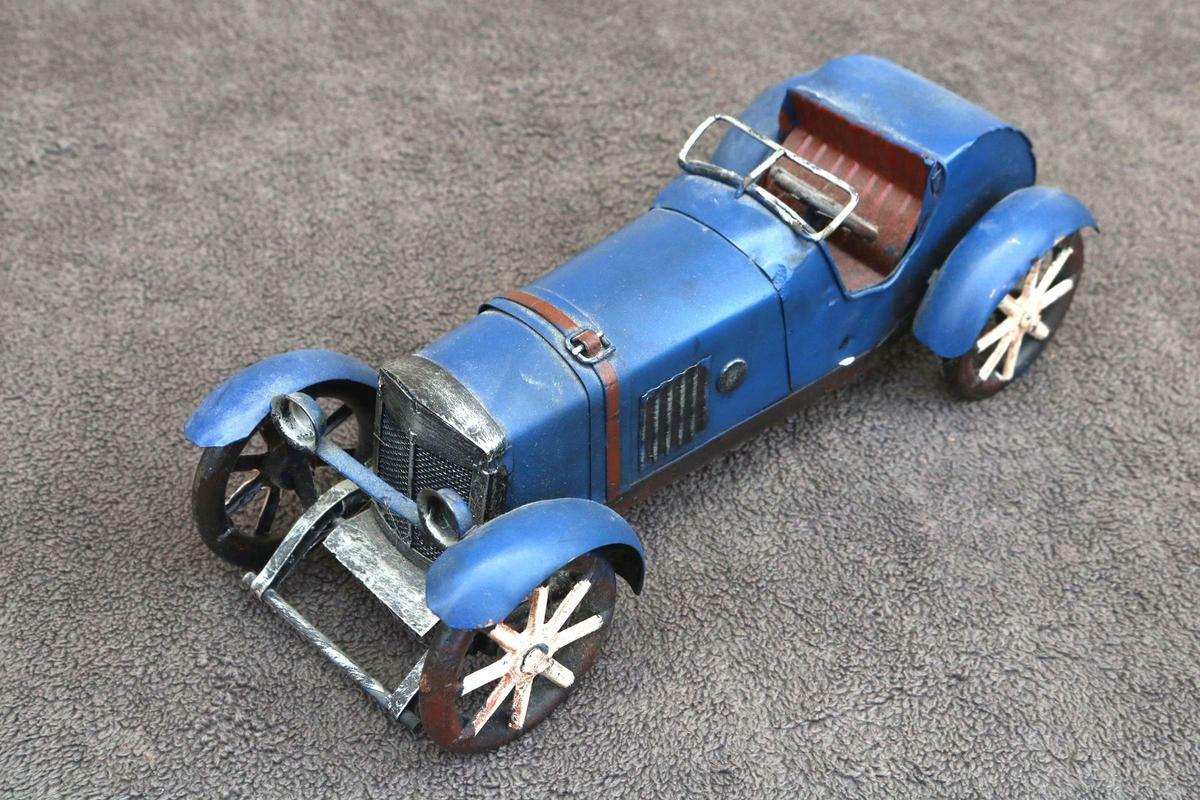 Metal Car Model Larger Blue Old Racer Not Old Nice Design Deco Gift ...