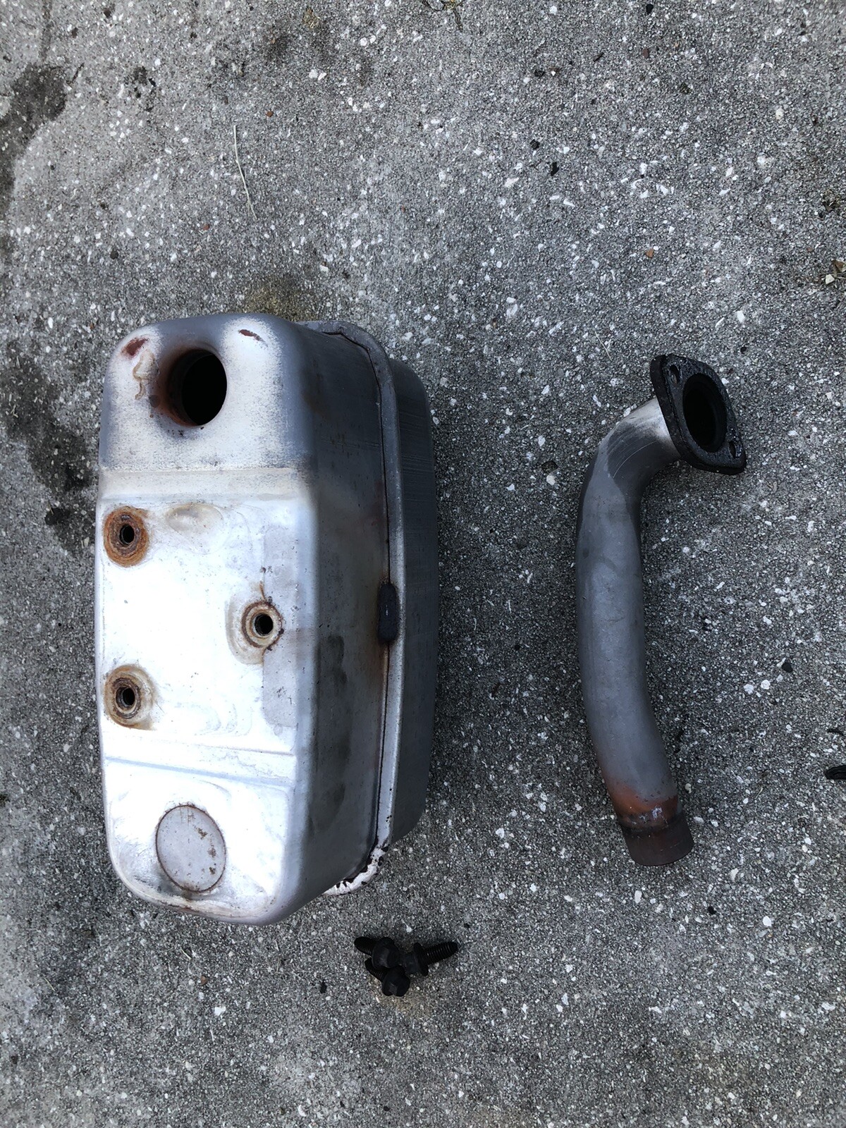 John Deere D110 19.5hp 132hrs Muffler & Exhaust Pipe | eBay