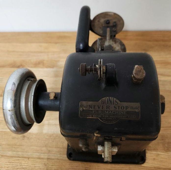 Vintage Bonis Fur Sewing Machine Cup Seamer Sewing Machine Very Rare ...