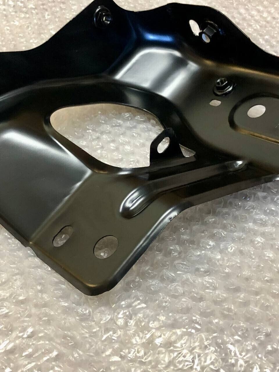 Front Fender Frame Bracket Support 1504590-S0-A Right for 20-22 Tesla ...