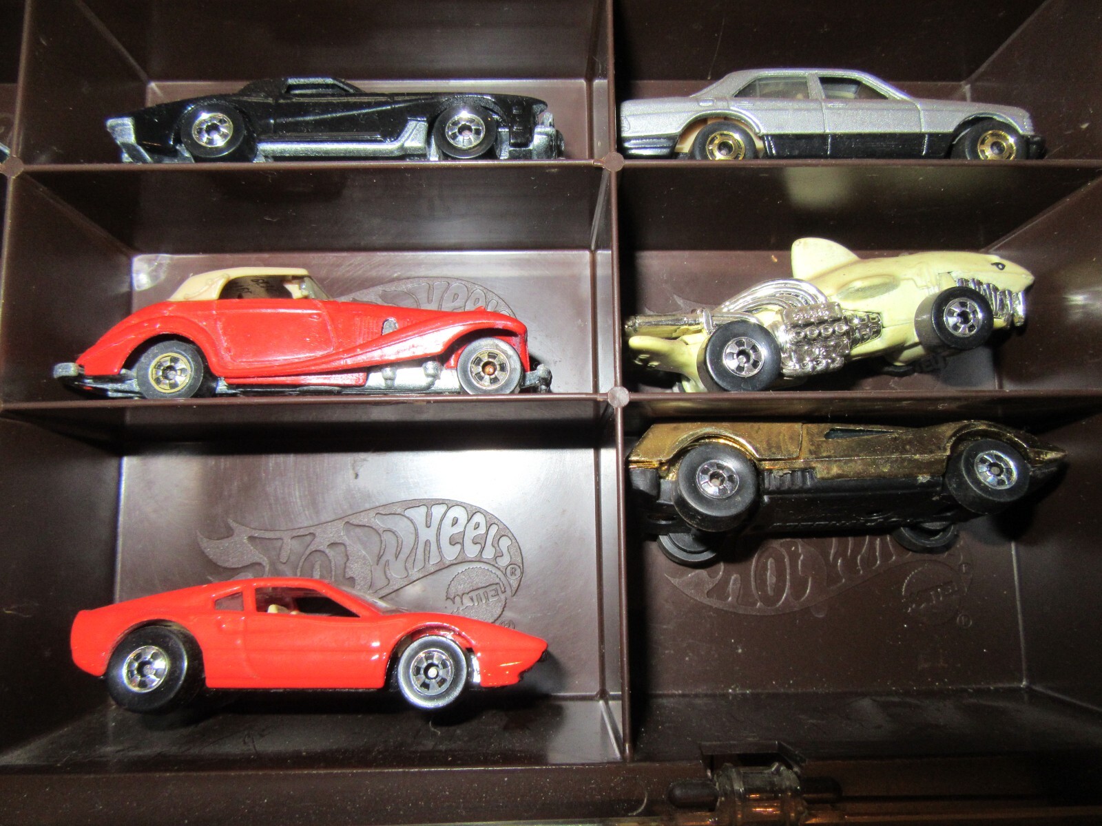 21 K/#2/VINTAGE HOT WHEEL LOT WITH VINTAGE CASE/16 CARS/1 RED LINE! | eBay