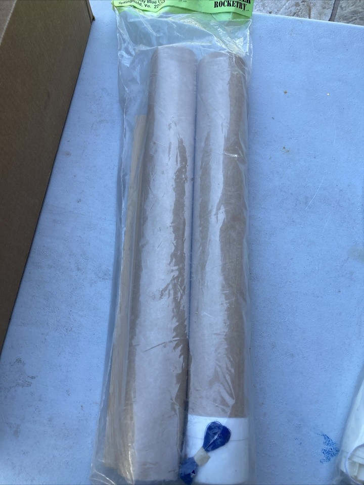 The Launch Pad Sparrow USA AIM-7F Air to Air Missle Model Rocket Kit ...