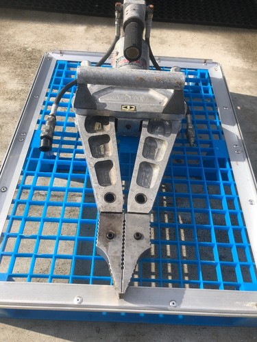 Amkus Rescue Systems Spreader M 30 CX Jaws of Life Fire and Rescue ...