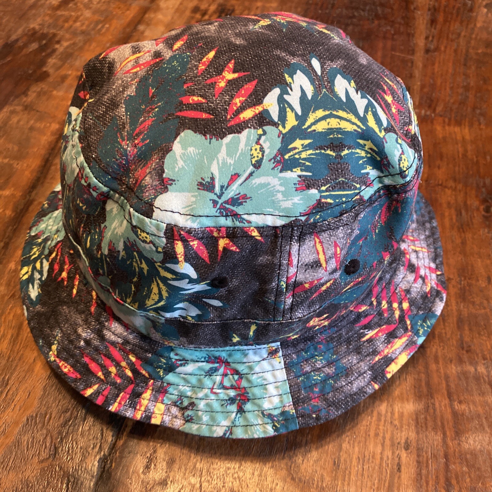 Original Chuck Bucket Style Cap Hat Tropical Look - Gem