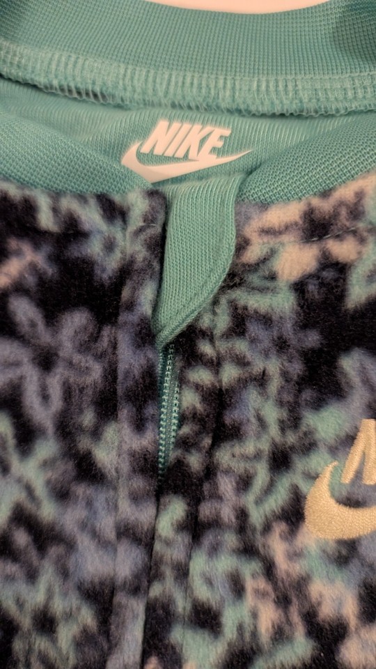 Infant Nike Convertible Zip Up Footed Sleeper Blue Snowflakes Size 6 ...