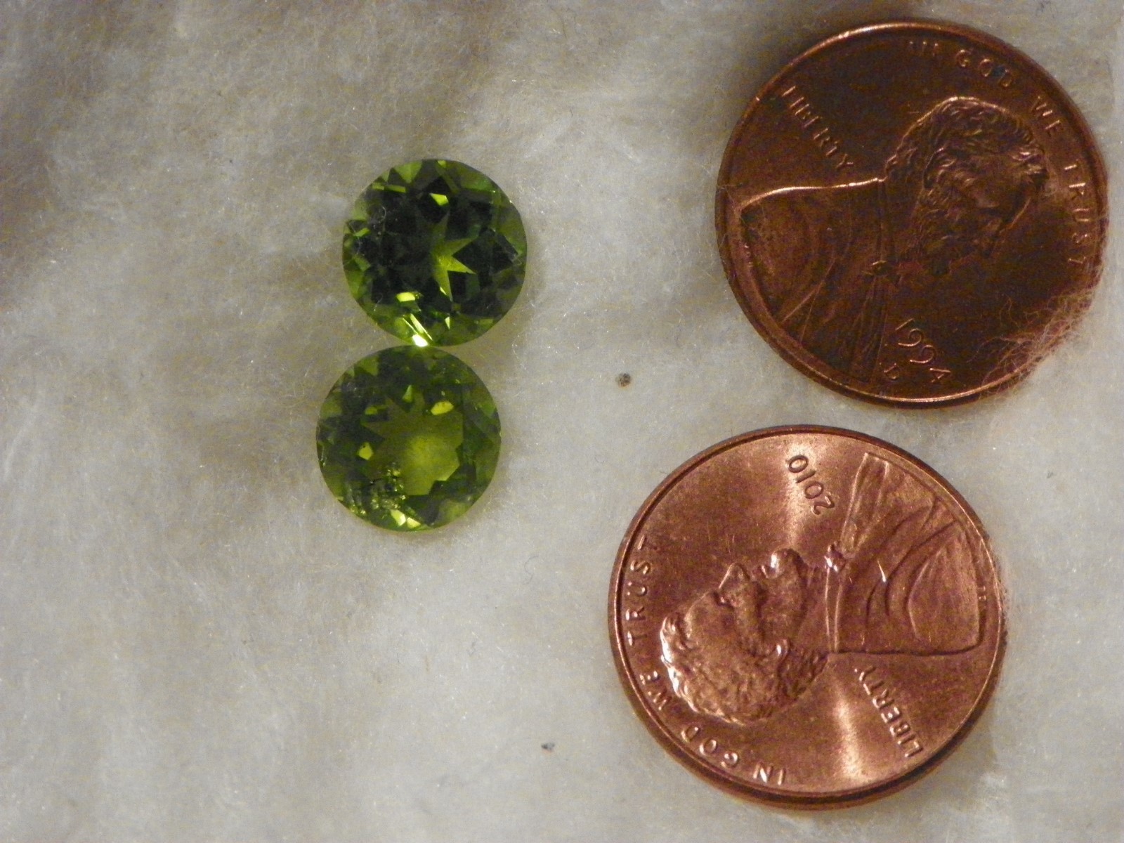 Peridot 9 MM. Round Faceted One Piece Slight Natural Inclusions Eye ...