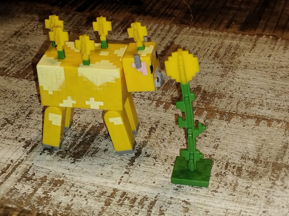 Minecraft Moobloom 3" Figure Yellow Cow Flower Biome Craft A Block ...