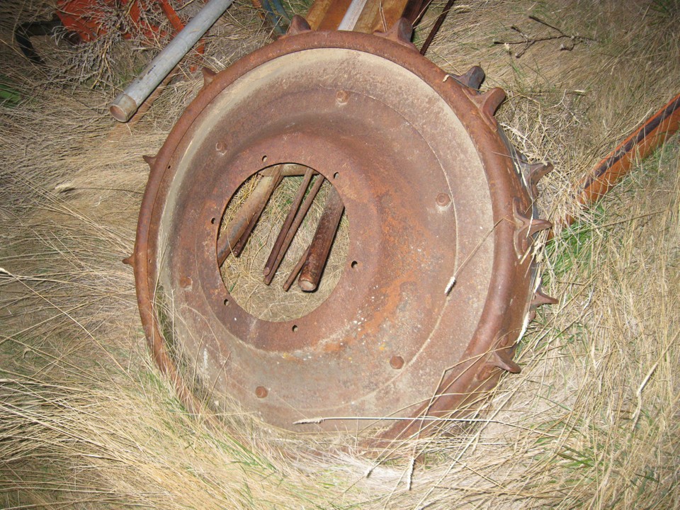 Ford Ferguson 9N 2N Tractor WW II Rear Steel Wheel With Lugs Fordson 8N ...