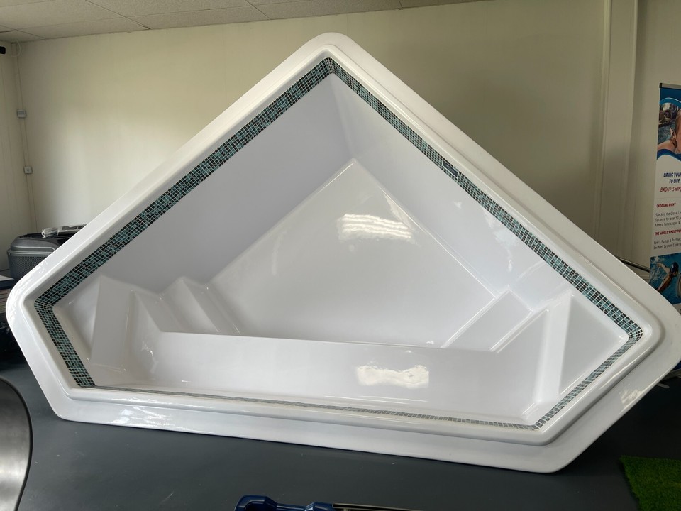 Fiberglass Pool shell Diamond ( 10x10x3.9 deep) Blue or white | eBay