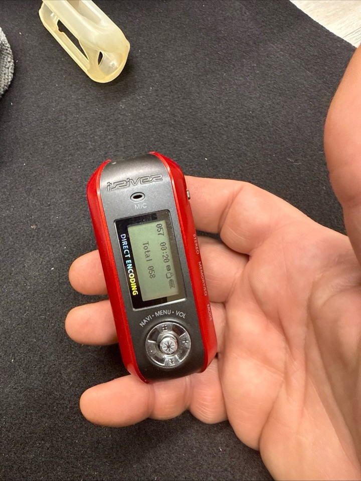 iRiver IFP-890 MP3 Player/RED/ Radio Player/ Excellent Condition/Great ...