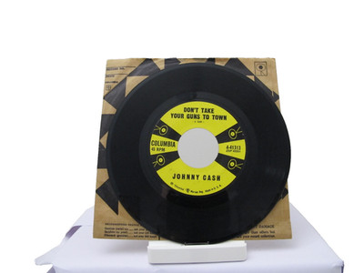45 RECORD - JOHNNY CASH - DON'T TAKE YOUR GUNS TO TOWN | eBay