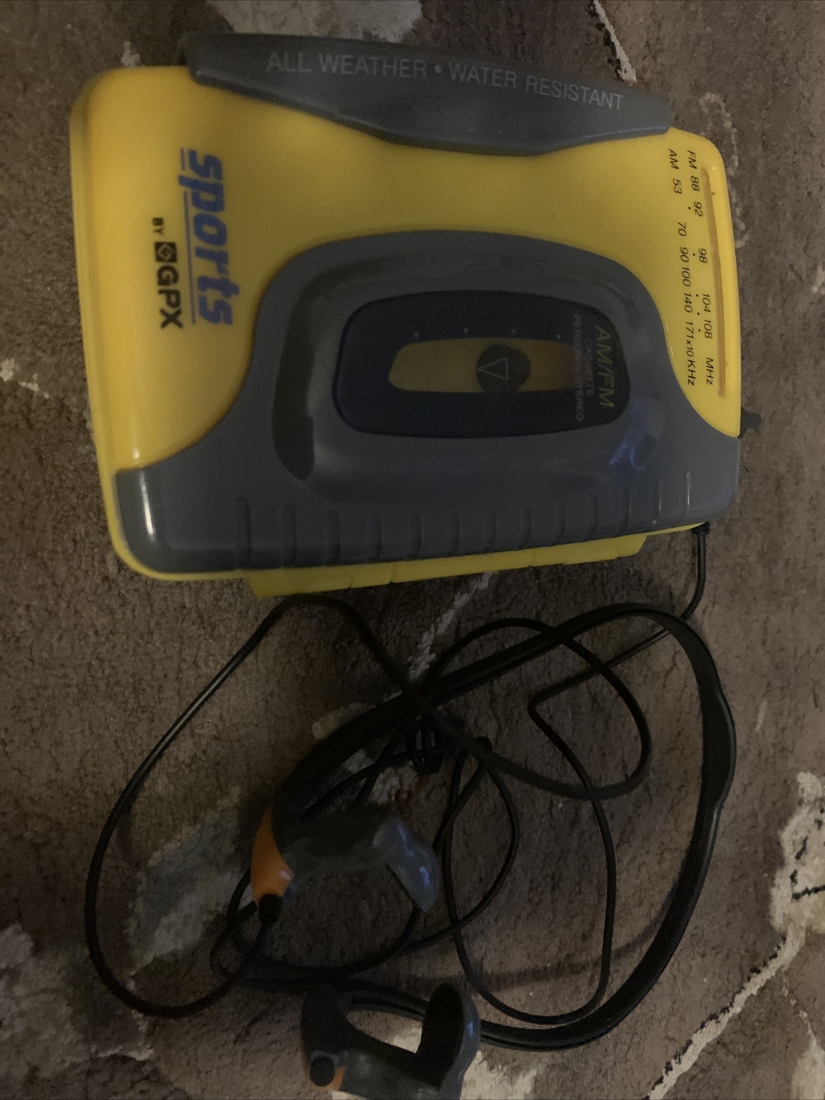 Sports by GPX AM/FM Cassette Personal Stereo Water Resistant Walkman ...