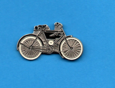 Pin's lapel pin pins MOTO BIKE MOTORCYCLE CLASSIC SUISSE MOTOSACOCHE ...