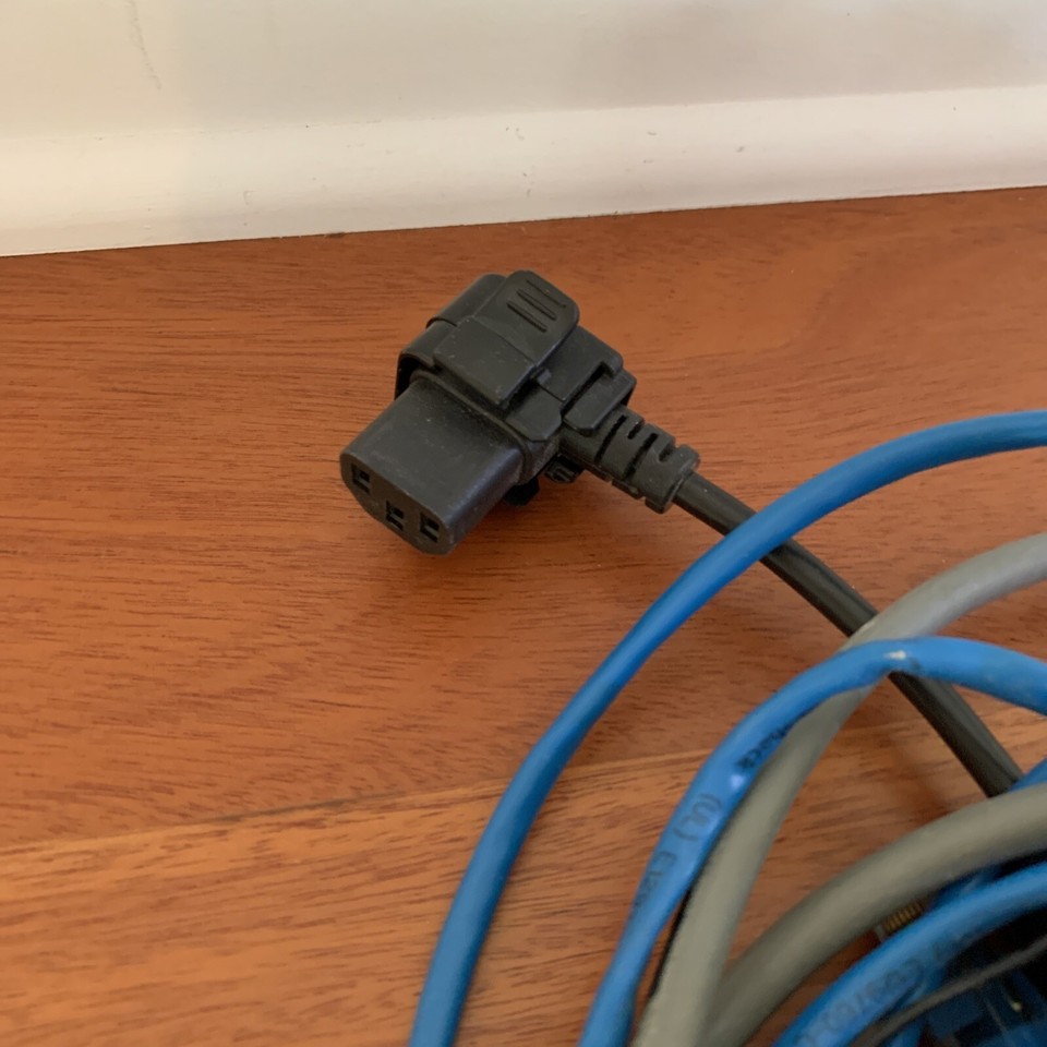 ROKU 3 Model 4200X Media Streamer W/ HDMI, Ethernet, Adapter Cords No ...