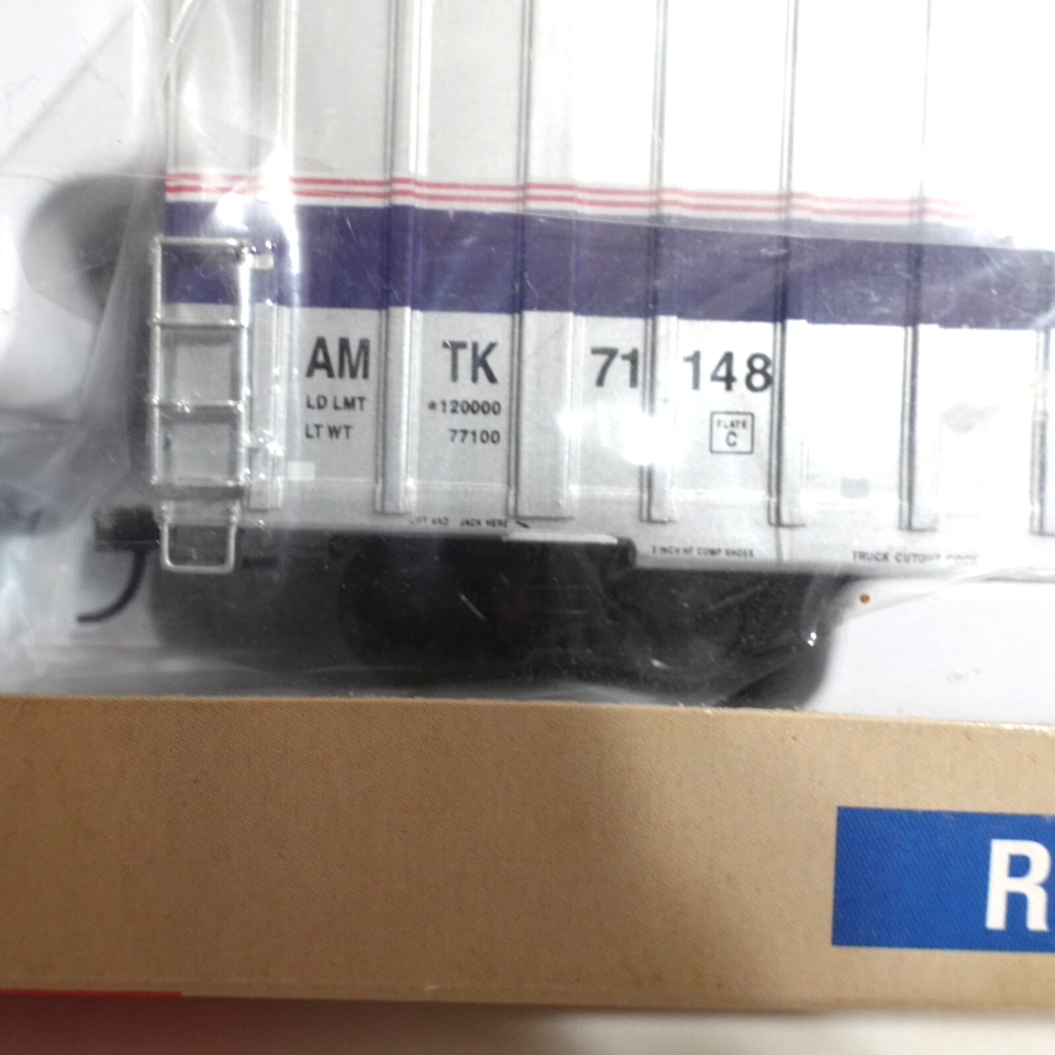 Walthers Ready To Run 60' Express Box Car Amtrak Phase 4-#71148 HO ...