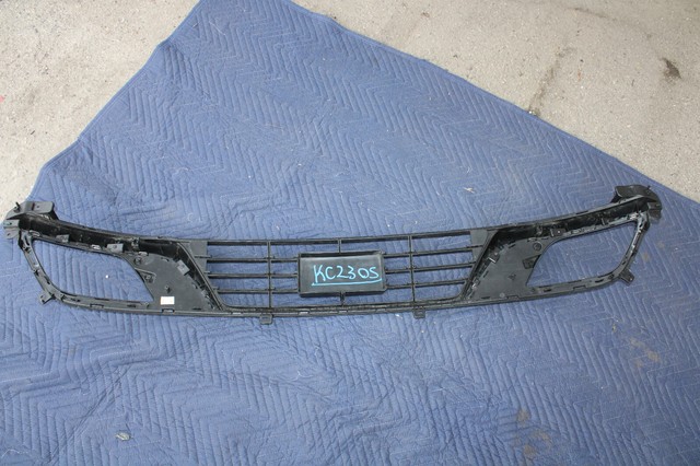 2017 2018 Kia Niro Front Bumper Lower Grille Molding Trim Original ...