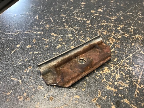 84 - 93 Mercedes 190e W201 battery hold down bracket mount mounting ...