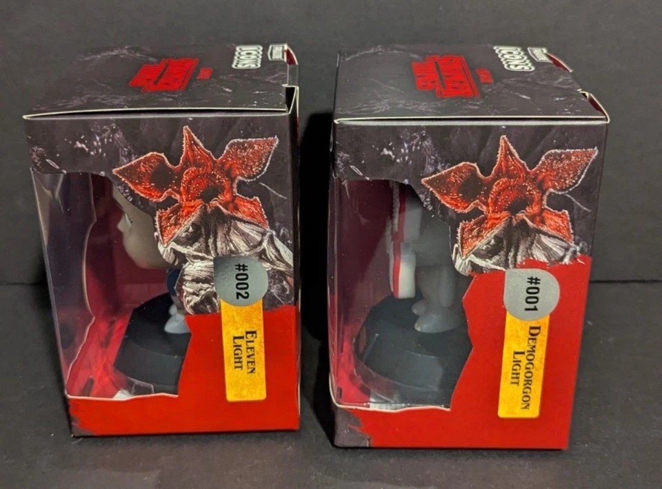 Bundle of 2 Paladone Icons Lights- Stranger Things Eleven & Demogorgon ...