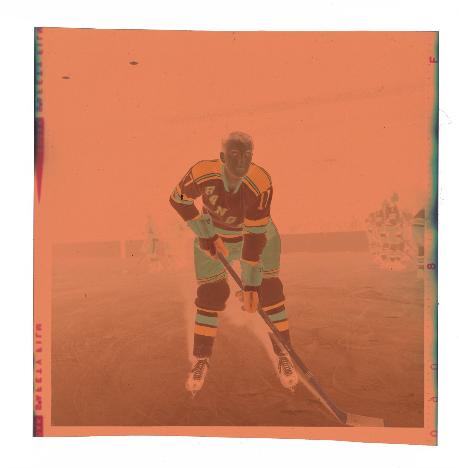 JDE1-122 BOB NEVIN 1963-71 NEW YORK RANGERS ORIG J.D. MCCARTHY 2-1/4 ...