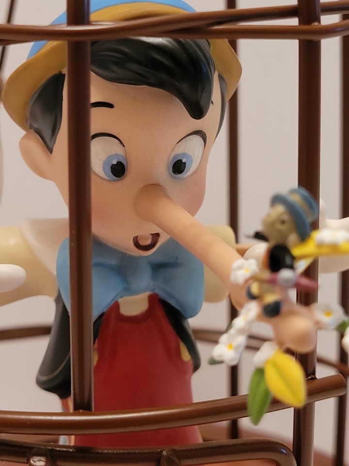 Walt Disney Classics Collection 2000 Pinocchio Cage "I'll Never Lie ...