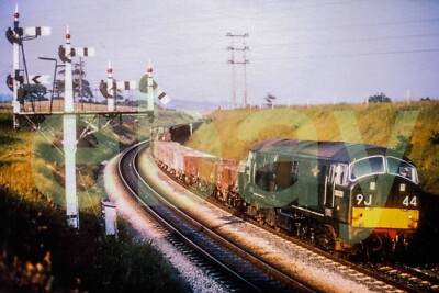 UK DIESEL TRAIN RAILWAY PHOTOGRAPH OF CLASS 22 D6320. RM22-04 | eBay UK