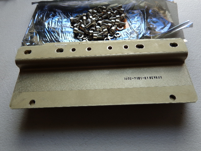 8pcs ASYST ISO 4002-7101-01 REV B09 LOAD PORT BRACKET With Screws and ...