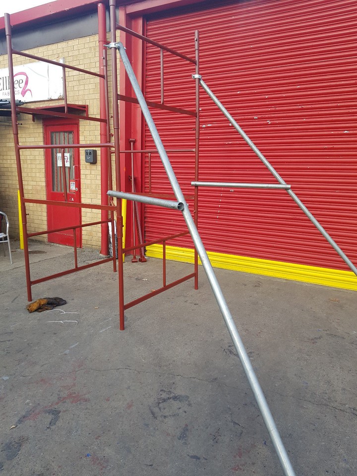 Scaffold Tower Outriggers /Stabilizers (set of 2) | eBay UK