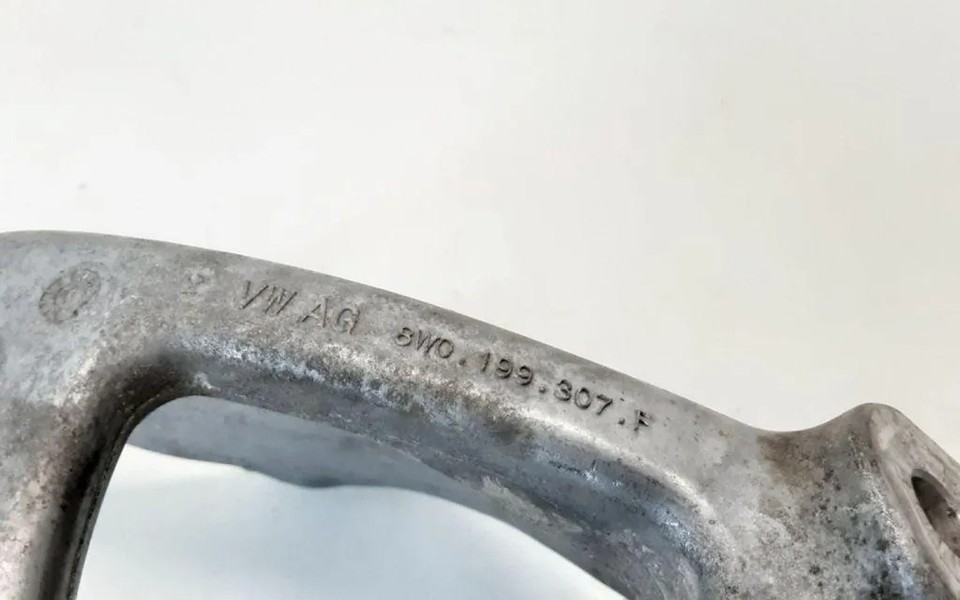 AUDI A4 8K2, B8 Right Side Engine Bracket 8W0199307F 1.40 Petrol 2017 ...