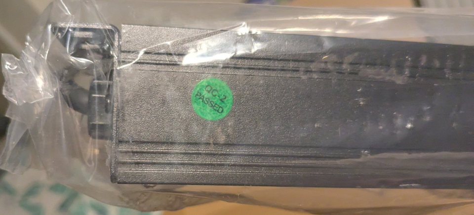 8 Way Horizontal Power Distribution Unit Strip UK Miniline PDU Rack ...