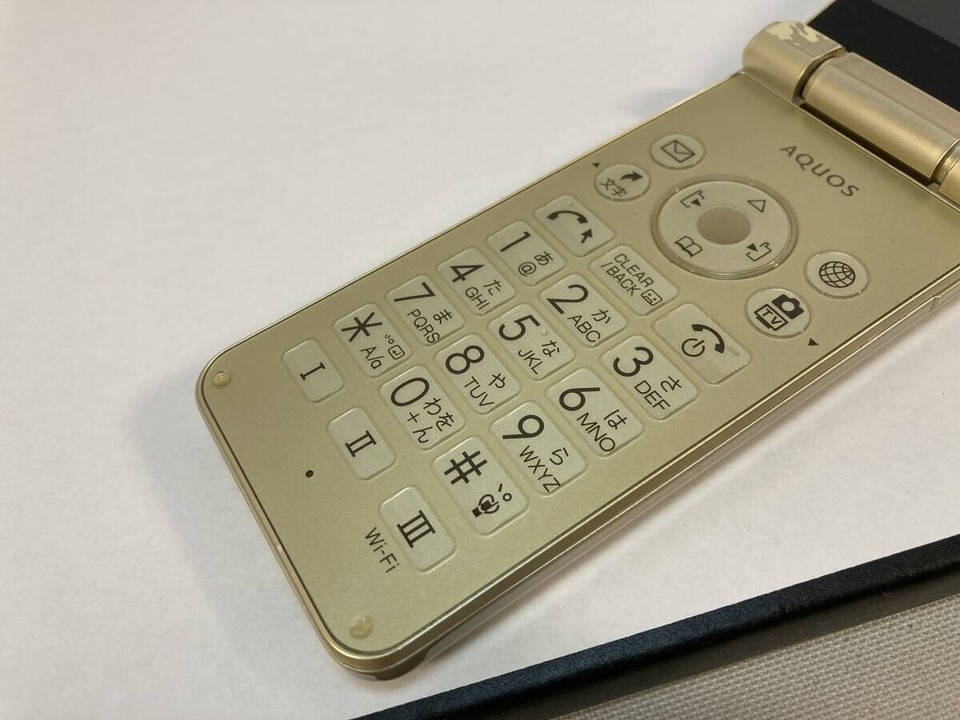 SHARP AQUOS Keitai 601SH Softbank Unlocked 4G Android Flip phone Gold ...