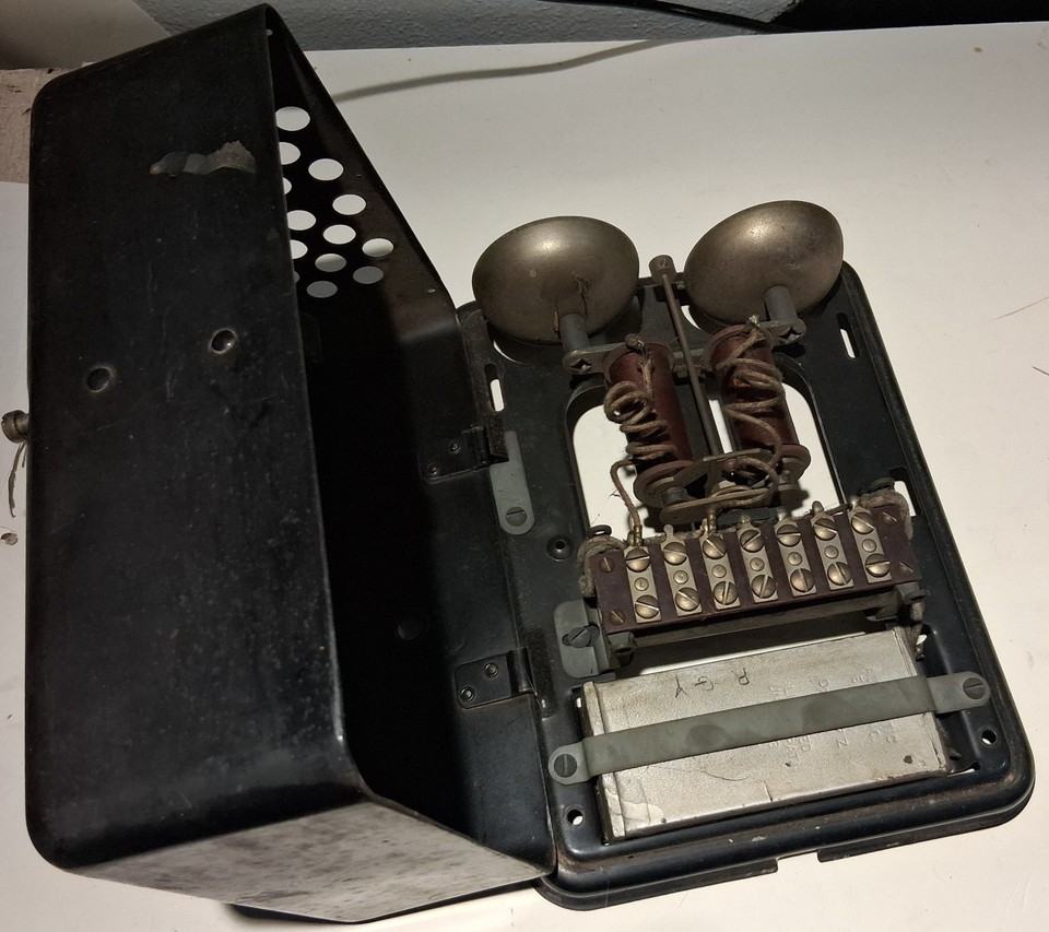 Antique Automatic Electric Metal Telephone Subset Ringer Box D-6897Z ...