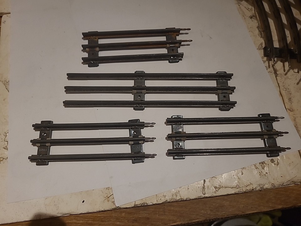 Vintage Lot Lionel O-27 Gauge Straight Curve Track 145C 345C CTC Lockon ...