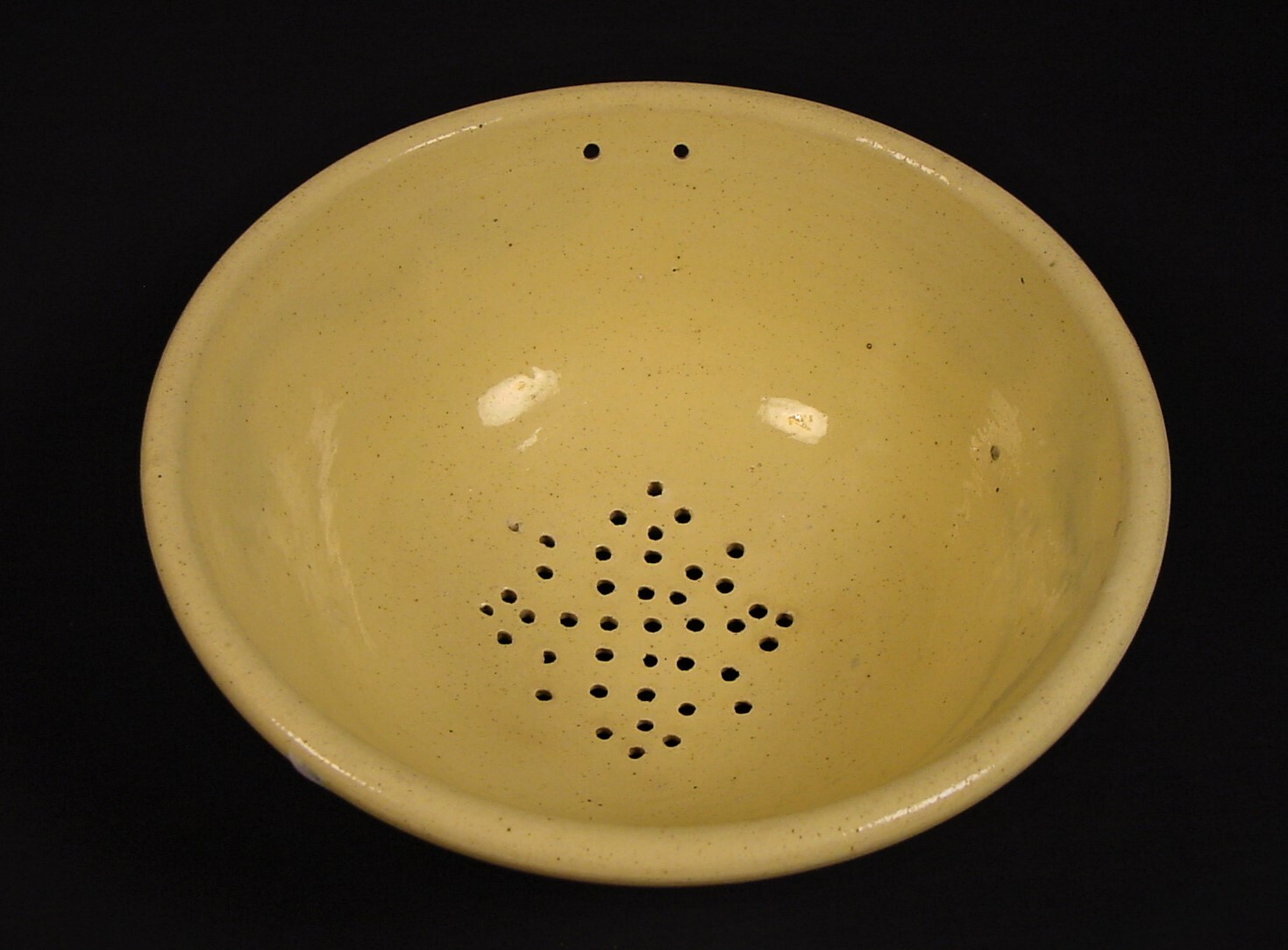 VERY RARE ANTIQUE AMERICAN BLUE SEAWEED MOCHA COLANDER YELLOW WARE ...