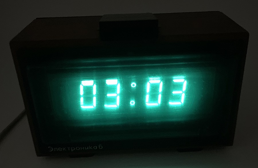 Elektronika 6.15 USSR Vintage Wooden Soviet Digital Nixie Alarm Clock ...