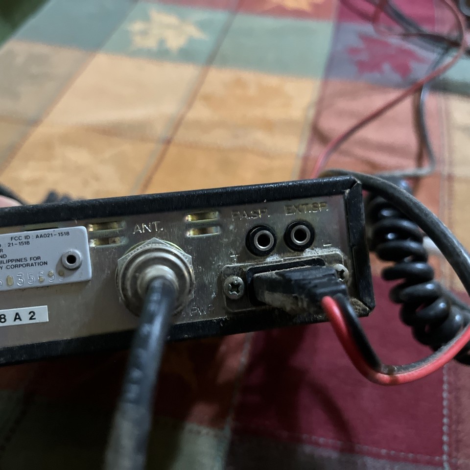 Vintage Realistic CB Radio Model TRC-435/2-Way 40 Channels Untested | eBay