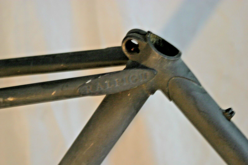 1981 - 1985 Raleigh Vintage Road Bike Frame 59cm Large Lugged Steel USA ...