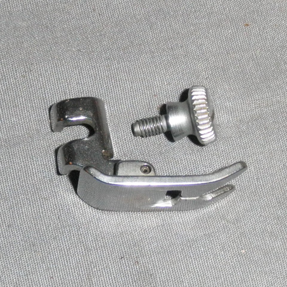 Vintage Singer Low Shank Zig Zag Sewing Machine Presser Foot + Screw ...