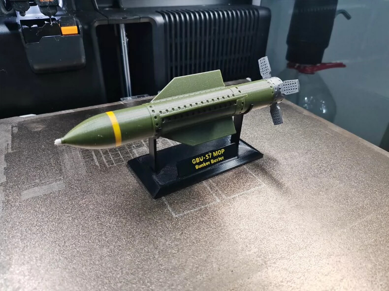 3D Printed 1/32 GBU-57 Giant Drill Bomb Strikes Iranian Nuclear ...