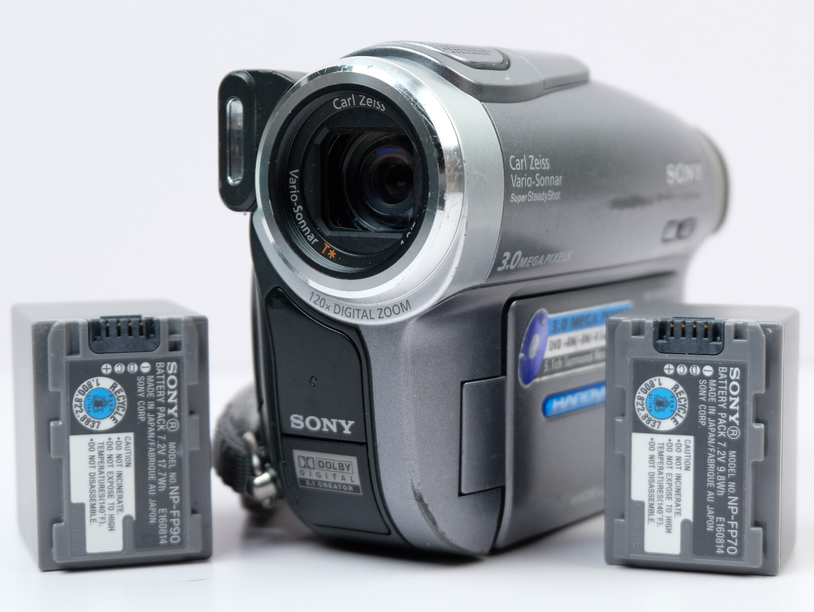 Sony DCR-DVD403 DVD Handycam Camcorder Bundle Nightshot 3MP 120x Zoom ...