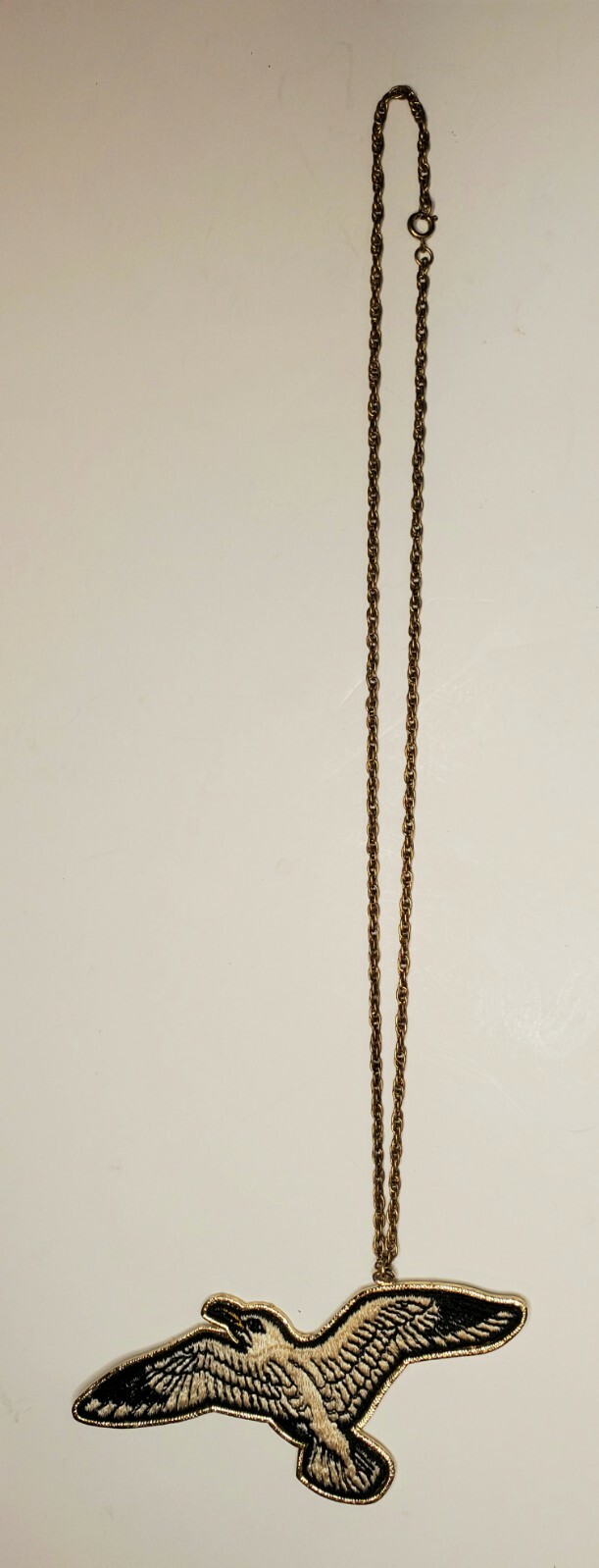 Vintage Gold Tone Embrodiery Bird Patch Pendant Neckl… - Gem