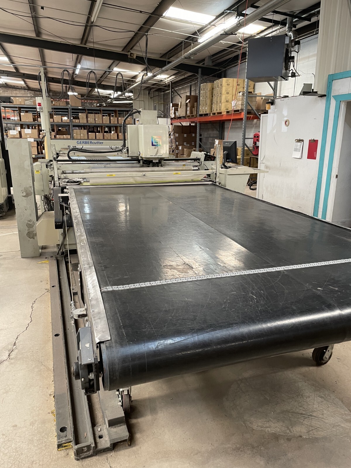 FOR PARTS - Gerber Cutter S91 with C200 cutting system & Cutworks 5.1.4 ...