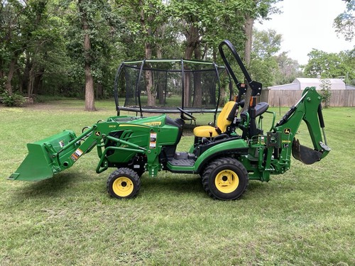 2020 John Deere 1025R Compact Utility Tractor with Loader, Backhoe ...