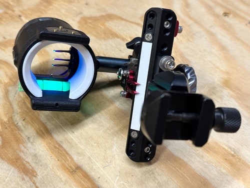 Axcel LANDSLYDE Hoyt Edition Sight RH Picatinny Mount Ultraview UV3 XL ...
