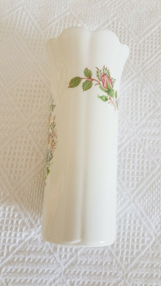 Small Vase ~ Scalloped Rim ~ Wild Tudor Flowers ~ Aynsley Bone China ...