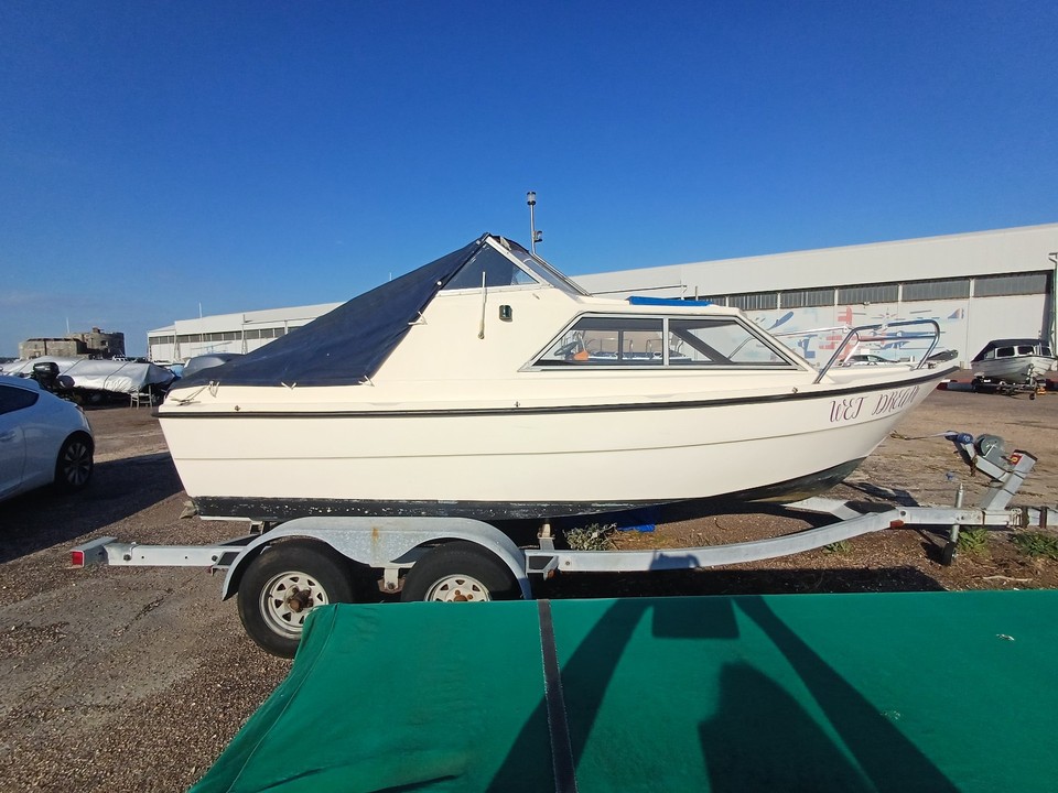 Cabin Cruiser Boat 15ft with 50hp Mariner Outboard Motor and Trailer ...