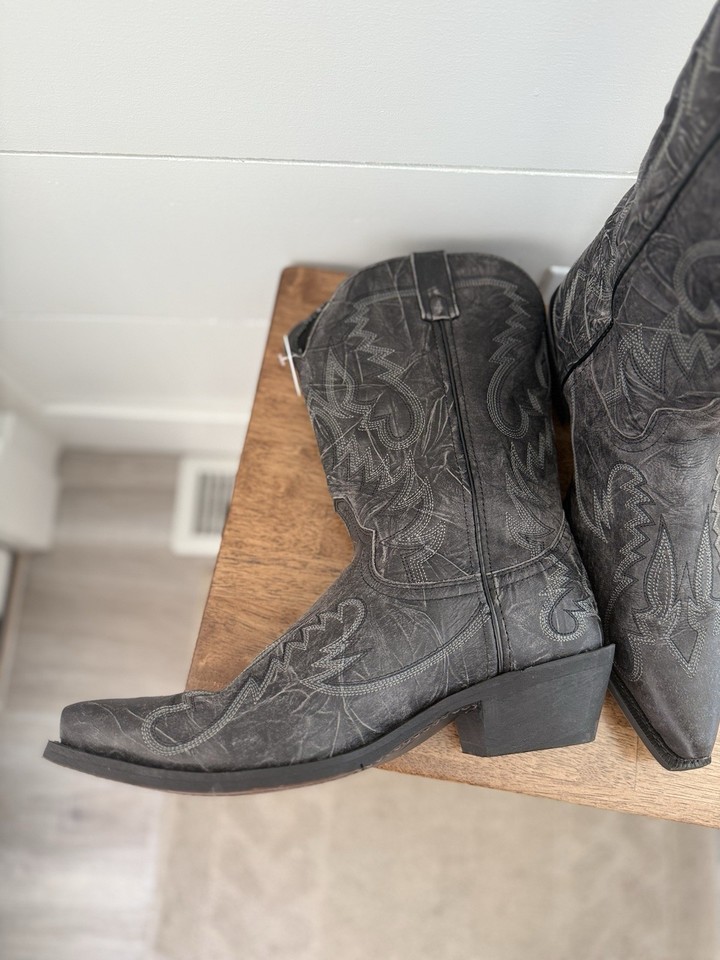 Laredo Men's Garrett Distressed Western Boot - Leather Snip Toe - 68407 ...