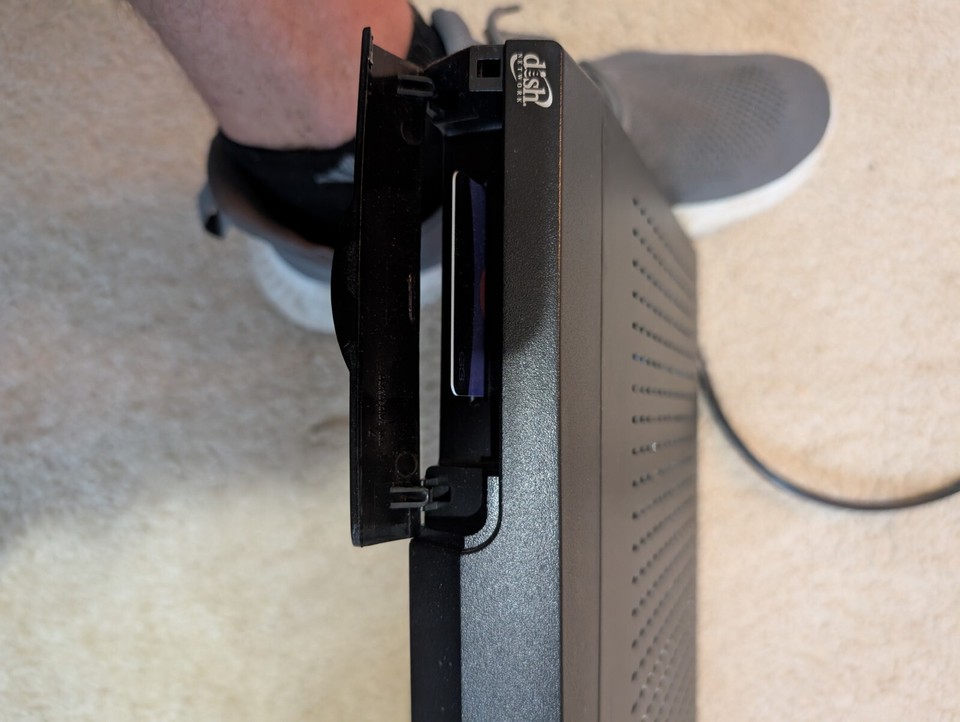 DISH Playmaker Dual Portable Satellite Antenna WINEGARD (Preowned) W ...