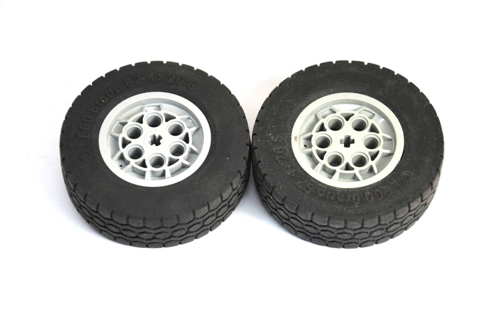 LEGO® Technic™ Rad schwarz 62.4x20 S Felge neu-hell grau Räder 32020c01 ...