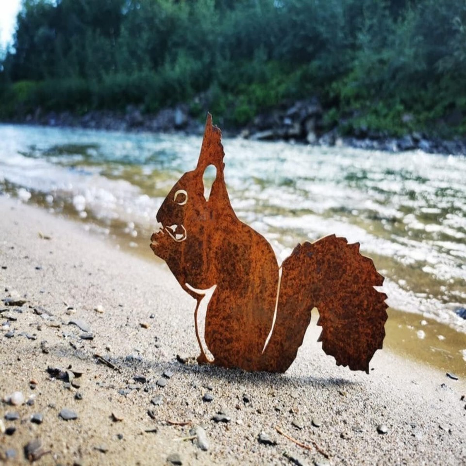Squirrel Shaped Garden Patio Decor Corten Steel Metal Ornament Outdoor ...